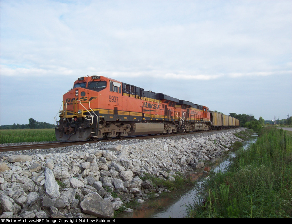 BNSF 5937 - DPU